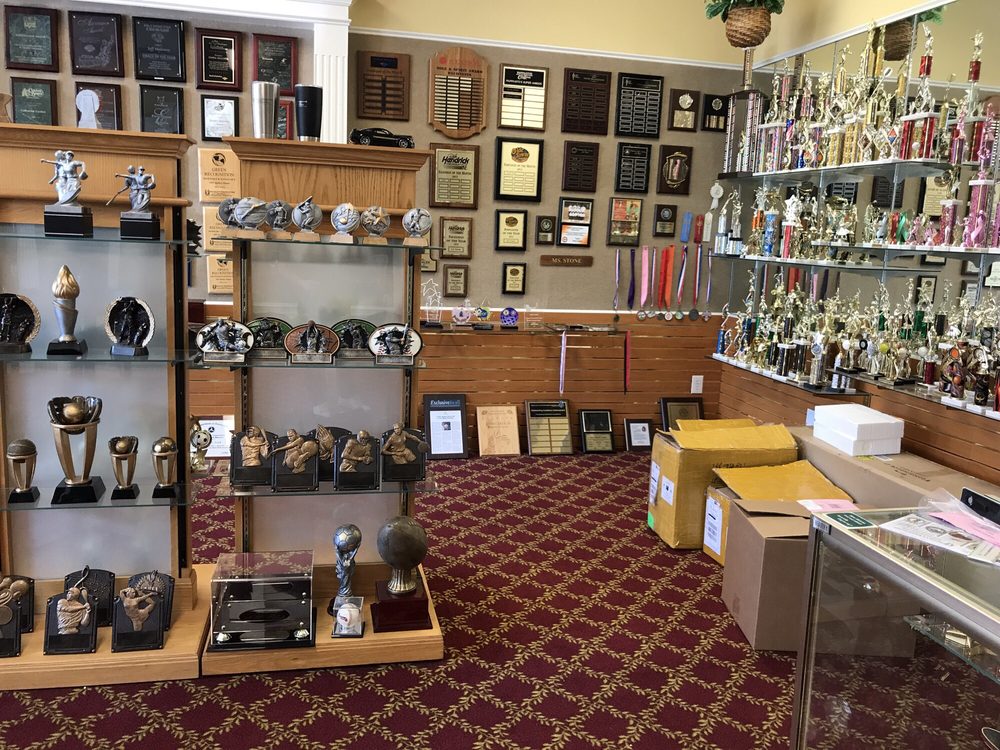 SPECIALTY ENGRAVING & TROPHIES - 10 Photos - 1700 Northside Dr NW ...