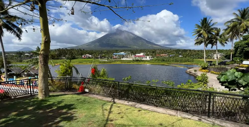 SUMLANG LAKE - Updated September 2025 - 15 Photos - Poblacion, Camalig ...