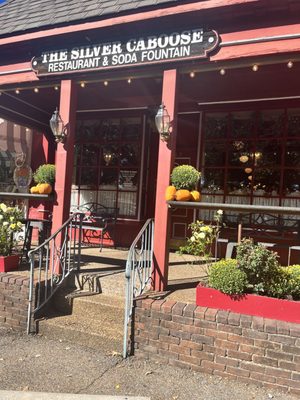 SILVER CABOOSE RESTAURANT & SODA FOUNTAIN - Updated September 2025 ...