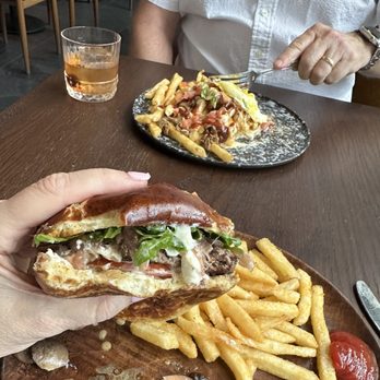 BOURBONS CRAFT KITCHEN AND BAR - Updated September 2025 - 117 Photos ...