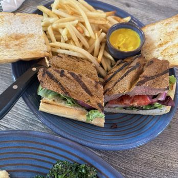 TOAST CAFE & GRILL - Updated August 2024 - 2119 Photos & 1630 Reviews ...