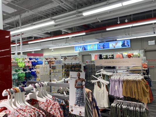 TARGET - Updated December 2025 - 105 Photos & 39 Reviews - 237 W 42nd ...