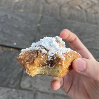 LORETTA’S AUTHENTIC PRALINES - Updated January 2025 - 779 Photos & 516 ...