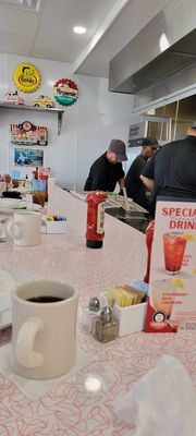 4 SPEED ON 50’S DINER - 11 Photos & 10 Reviews - 479 W Eads Pkwy ...