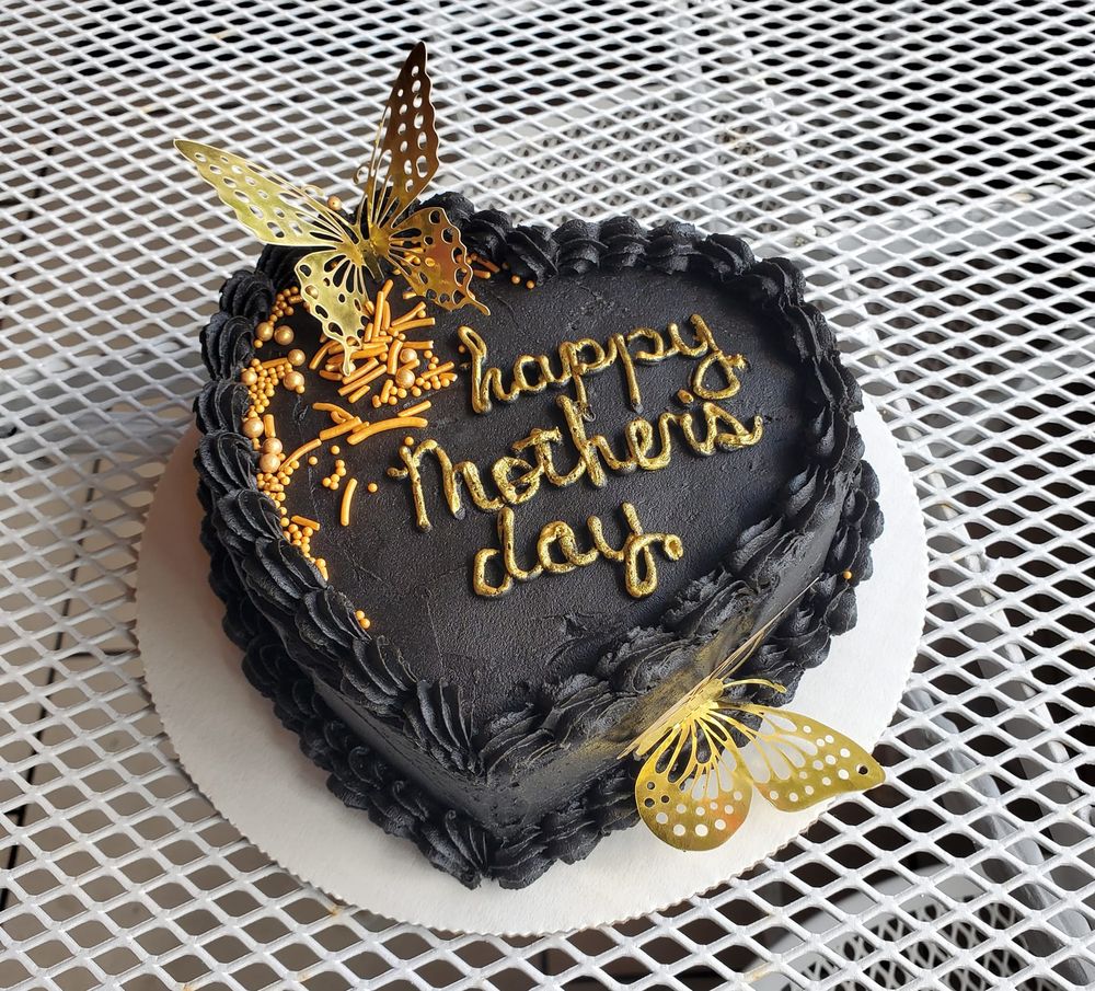 SAY YES CAKES - Updated December 2025 - 48 Photos - 1003 Shroyer Rd ...