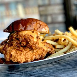 FOUR DOGS TAVERN - 93 Photos & 196 Reviews - American (Traditional ...