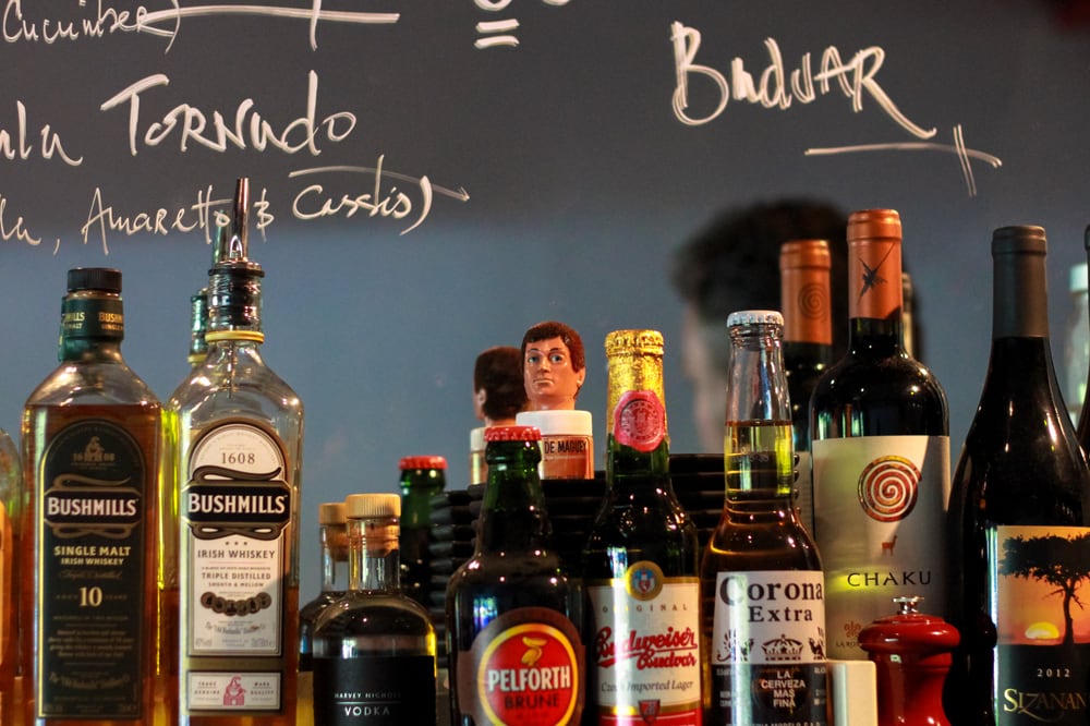 THE LONG RED BAR - Updated January 2025 - 62 bd de l'Hôpital, Paris ...