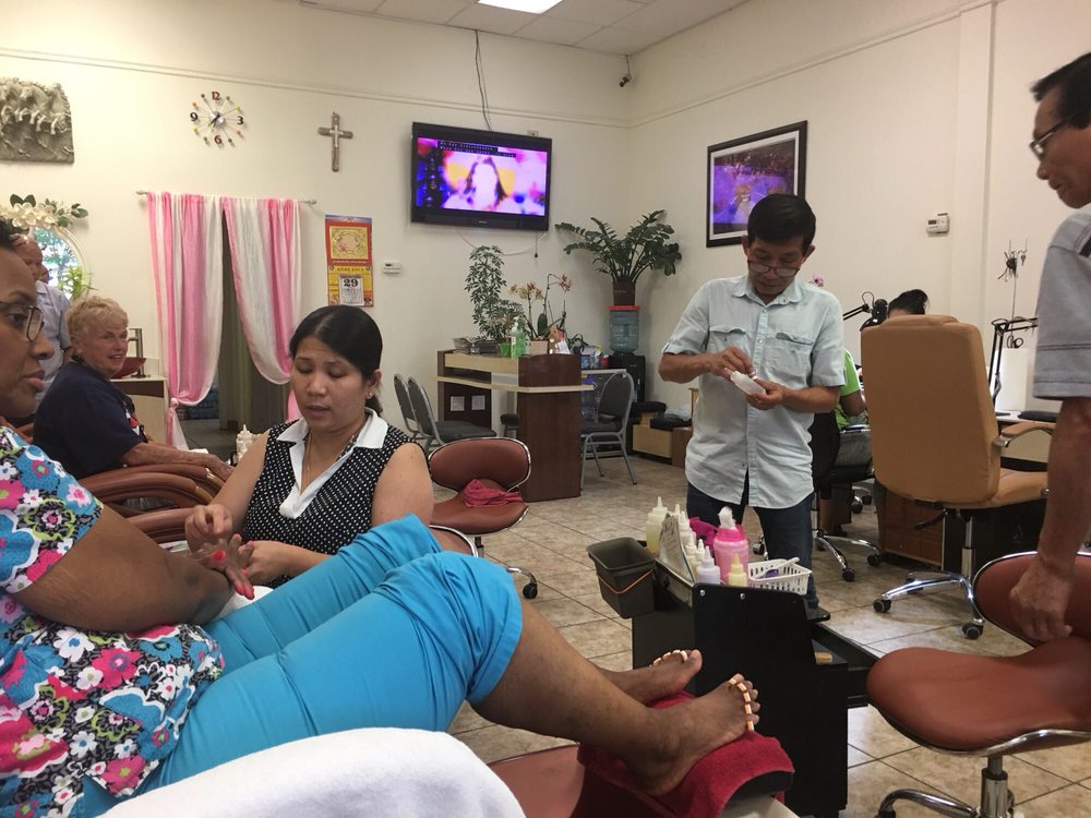 MOON NAILS - Updated June 2026 - Montgomery, Alabama - Nail Salons ...