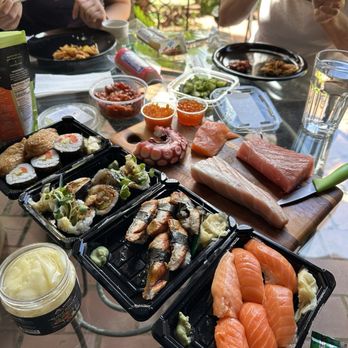 TOKYO FISH MARKET - Updated November 2024 - 1338 Photos & 989 Reviews ...