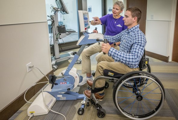 CLARKLINDSEY - Updated October 2025 - 84 Photos - 101 W Windsor Rd ...