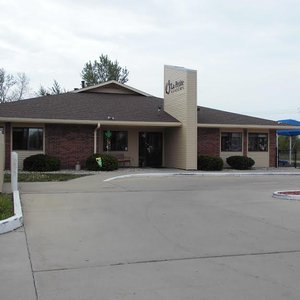 COLLINSVILLE MARYVILLE TROY YMCA - Updated February 2025 - 15 Photos ...