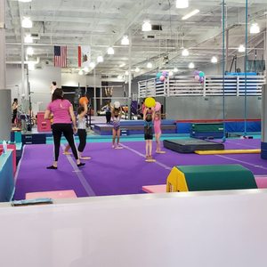 ULTIMATE SPORTS CONNECTION - 24 Photos & 15 Reviews - 1150 Concord Ave ...
