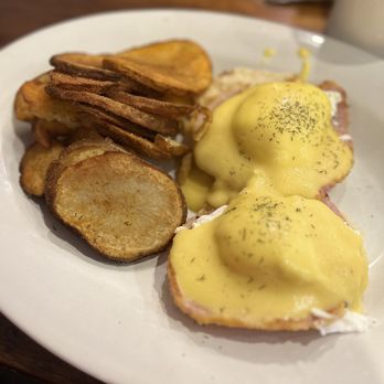 MAPLE LEAF DINER - 4782 Photos & 3467 Reviews - 12817 Preston Rd ...