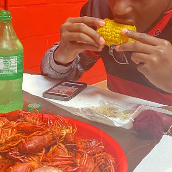 THE CRAWFISH SPOT - Updated March 2025 - 93 Photos & 127 Reviews - 1899 ...