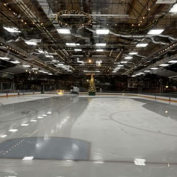 SNOOPY’S HOME ICE - REDWOOD EMPIRE ICE ARENA - Updated July 2025 - 228 ...