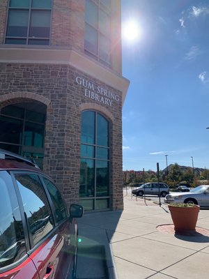 LOUDOUN COUNTY PUBLIC LIBRARY - GUM SPRING - Updated August 2025 - 50 ...