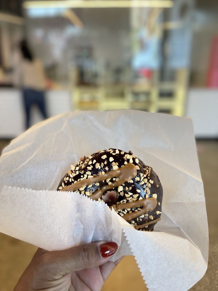 DONUT RUN - Updated October 2025 - 428 Photos & 269 Reviews - 6904 4th ...