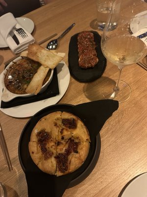 LALA - Updated October 2024 - 36 Photos & 16 Reviews - 1000 The Mall Of ...