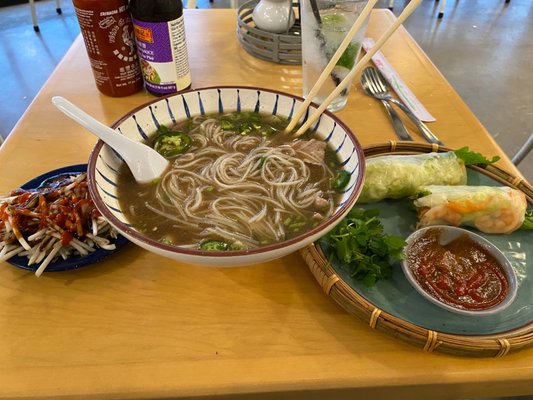 PHO TRE BIEN NOODLE BAR - 22 Photos & 21 Reviews - 7456 Cimarron Mkt ...