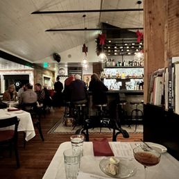 BEAUJOLAIS BISTRO - Updated December 2025 - 831 Photos & 400 Reviews ...