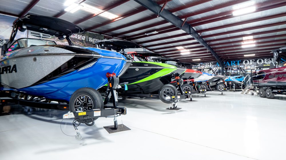 SOUTHTOWN WATERSPORTS - Updated December 2025 - 13 Photos - 3333 Scott ...