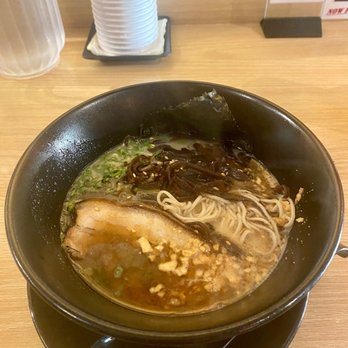GOLDEN PORK TONKOTSU RAMEN BAR - Updated June 2024 - 3078 Photos & 882 ...