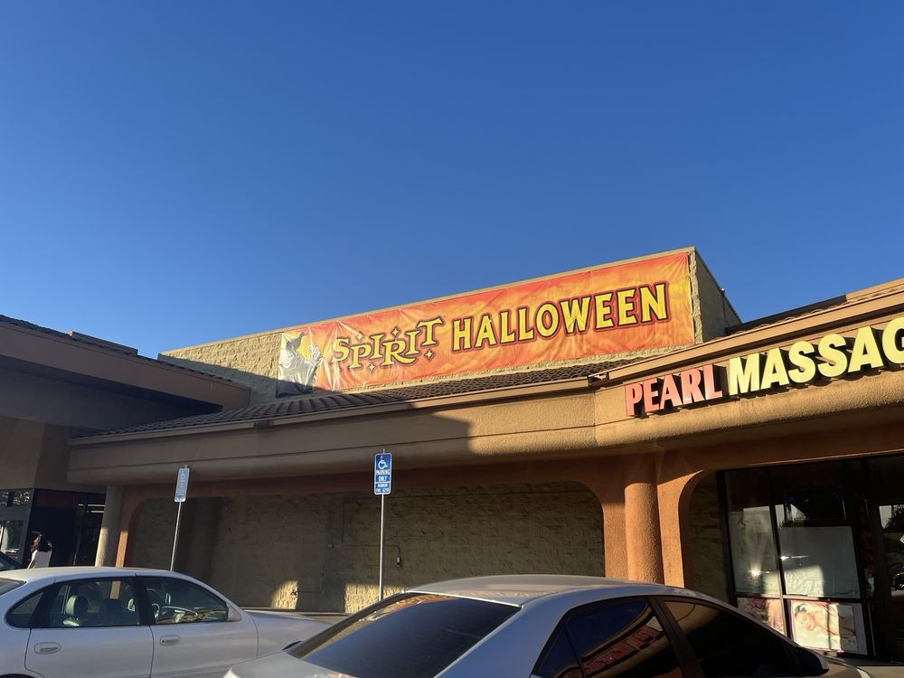 SPIRIT HALLOWEEN - Updated January 2026 - 17 Photos - 1650 Decoto Rd ...