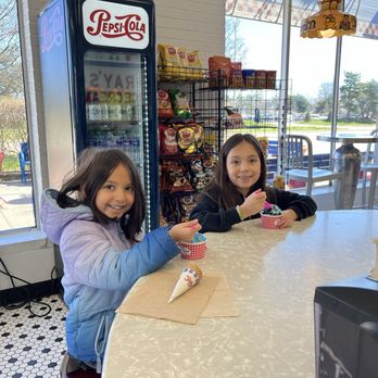 RAY’S ICE CREAM - Updated July 2024 - 269 Photos & 243 Reviews - 4233 ...