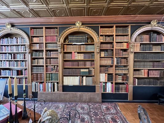 LOGANBERRY BOOKS - Updated December 2024 - 106 Photos & 83 Reviews ...