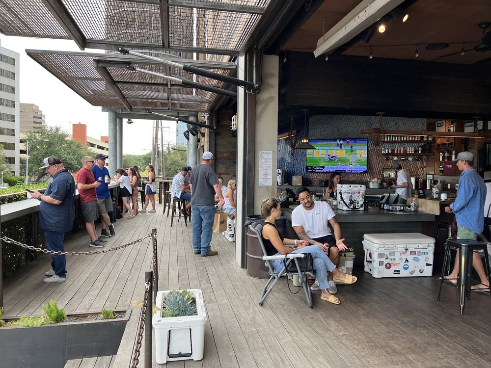 YETI FLAGSHIP STORE - 453 Photos & 119 Reviews - 220 S Congress Ave ...