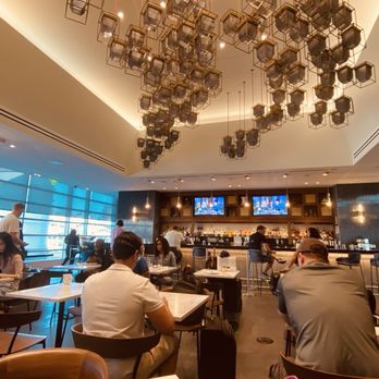 CENTURION LOUNGE DCA - Updated June 2025 - 170 Photos & 47 Reviews ...