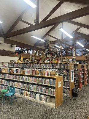 FLAGSTAFF PUBLIC LIBRARY - Updated December 2025 - 47 Photos & 18 ...