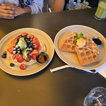 POACHED NEIGHBORHOOD KITCHEN - Updated August 2025 - 2227 Photos & 1918 ...