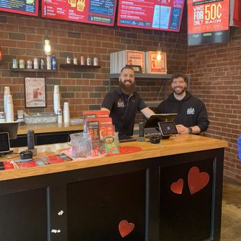 THE HOWLIN BIRD - Updated December 2025 - 216 Photos & 131 Reviews ...