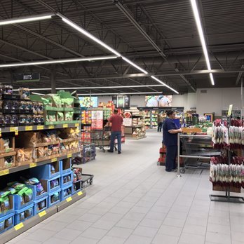 ALDI - Updated December 2025 - 12 Photos - 720 W Waterloo St, Canal ...