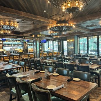 ELISABETTA’S RISTORANTE BAR PIZZERIA - Updated August 2024 - 992 Photos ...