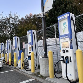 Electric car pumps near me store
