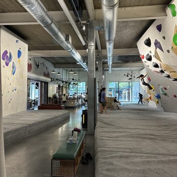 CAFÉ BLOC - Updated December 2025 - 15 Photos - 1209-1211 Boulevard ...