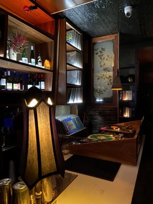 HONEYCOMB HI-FI LOUNGE - 14 Photos - 74 5th Ave, Brooklyn, NY - Yelp