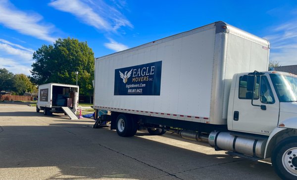 EAGLE MOVERS - 60 Photos & 32 Reviews - 525 N Ave, Plano, Texas ...