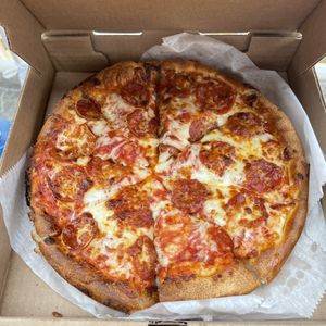 PIZZA 911 - Updated May 2026 - 72 Photos & 198 Reviews - 108 Webster St ...