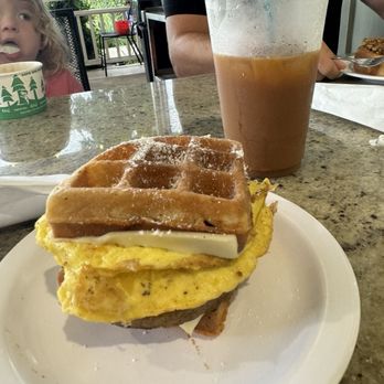 BUZZCATZ COFFEE & SWEETS - Updated December 2024 - 387 Photos & 261 ...
