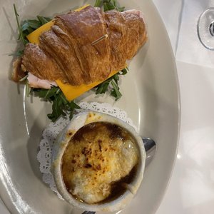 BRIGHTON BAR & GRILL - 222 Photos & 313 Reviews - 400 W Main St ...