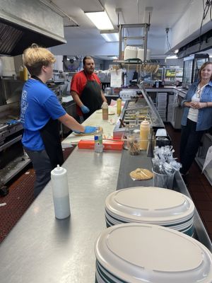 OCEAN DELI - Updated January 2026 - 79 Photos & 70 Reviews - 33591 ...