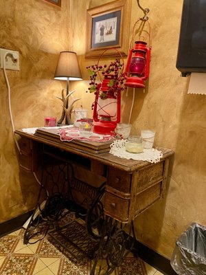 THE RUSTY LANTERN DINER - Updated September 2025 - 121 Photos & 110 ...