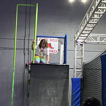 BRAVOZ ENTERTAINMENT CENTER - Updated January 2026 - 251 Photos & 136 ...