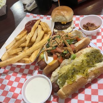 SLY’S SLIDERS AND FRIES - Updated July 2024 - 578 Photos & 615 Reviews ...