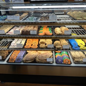SLUYS POULSBO BAKERY - 921 Photos & 829 Reviews - 18924 Front St NE ...