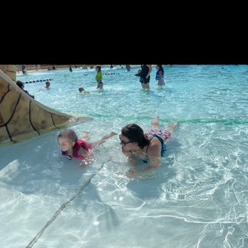 SUN PRAIRIE FAMILY AQUATIC CENTER - Updated October 2025 - 10 Photos ...