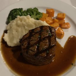 RUSSELL’S RESTAURANT - Updated October 2025 - 477 Photos & 586 Reviews ...